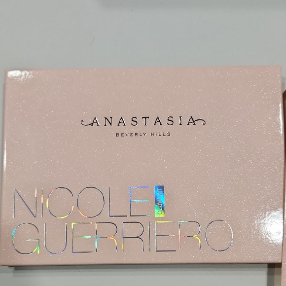 Anastasia Beverly Hills | Makeup | Anastasia Beverly Hills Shimmering ...